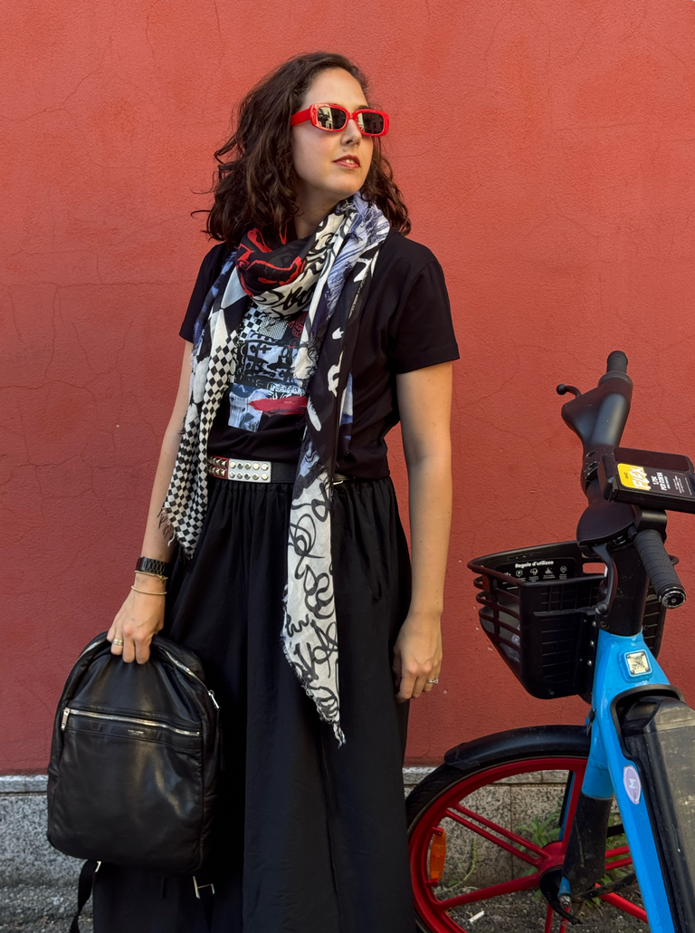 Stay In The Loop – SUZI ROHER